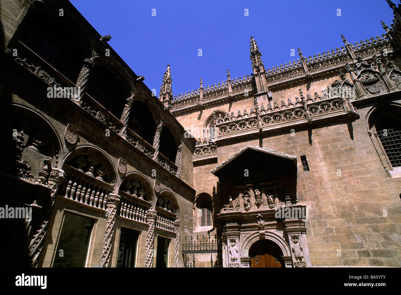 Royal chapel in granada hi-res stock photography and images - Alamy