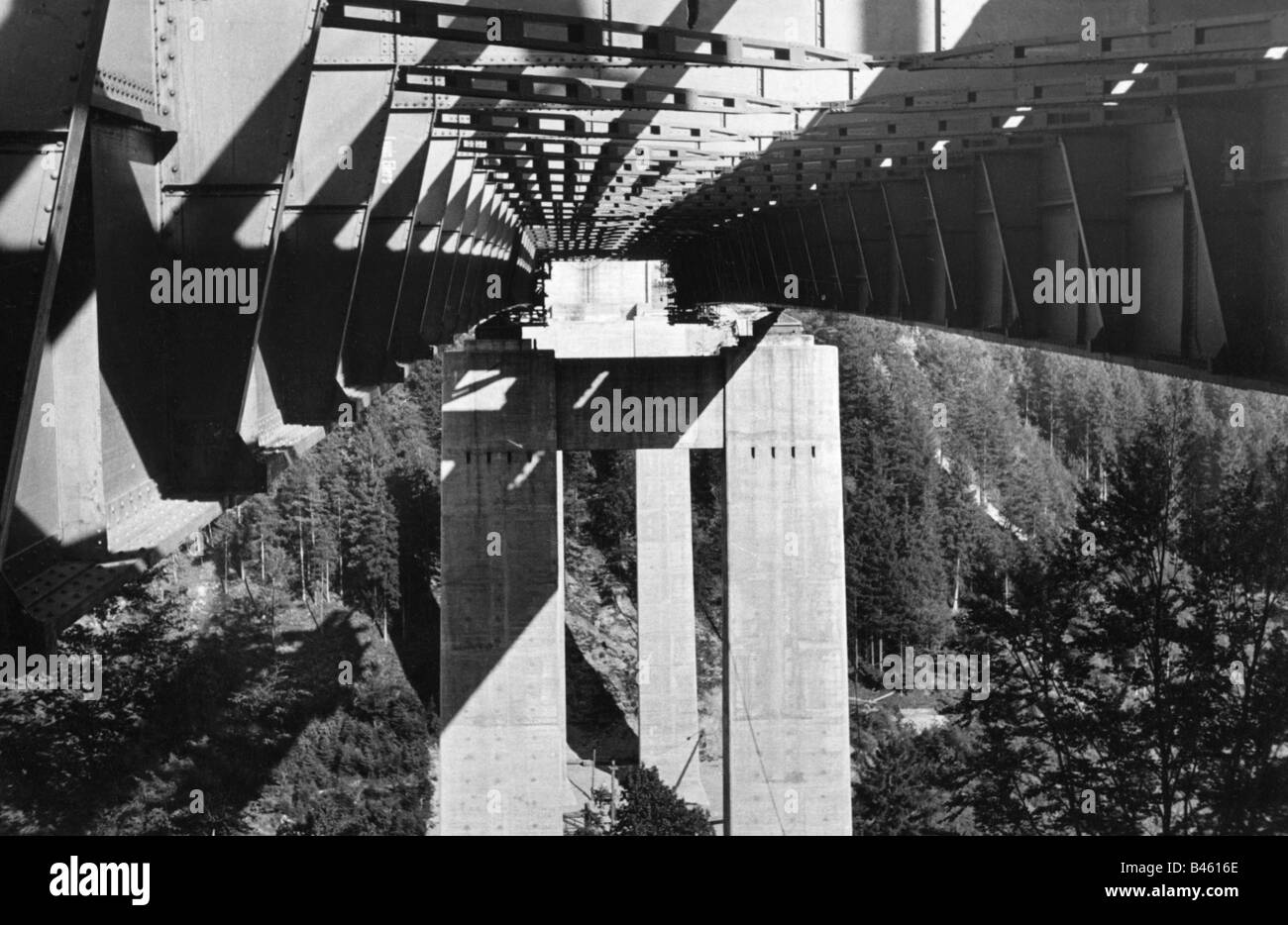 National Socialism / Nazism, architecture, Autobahn construction ...