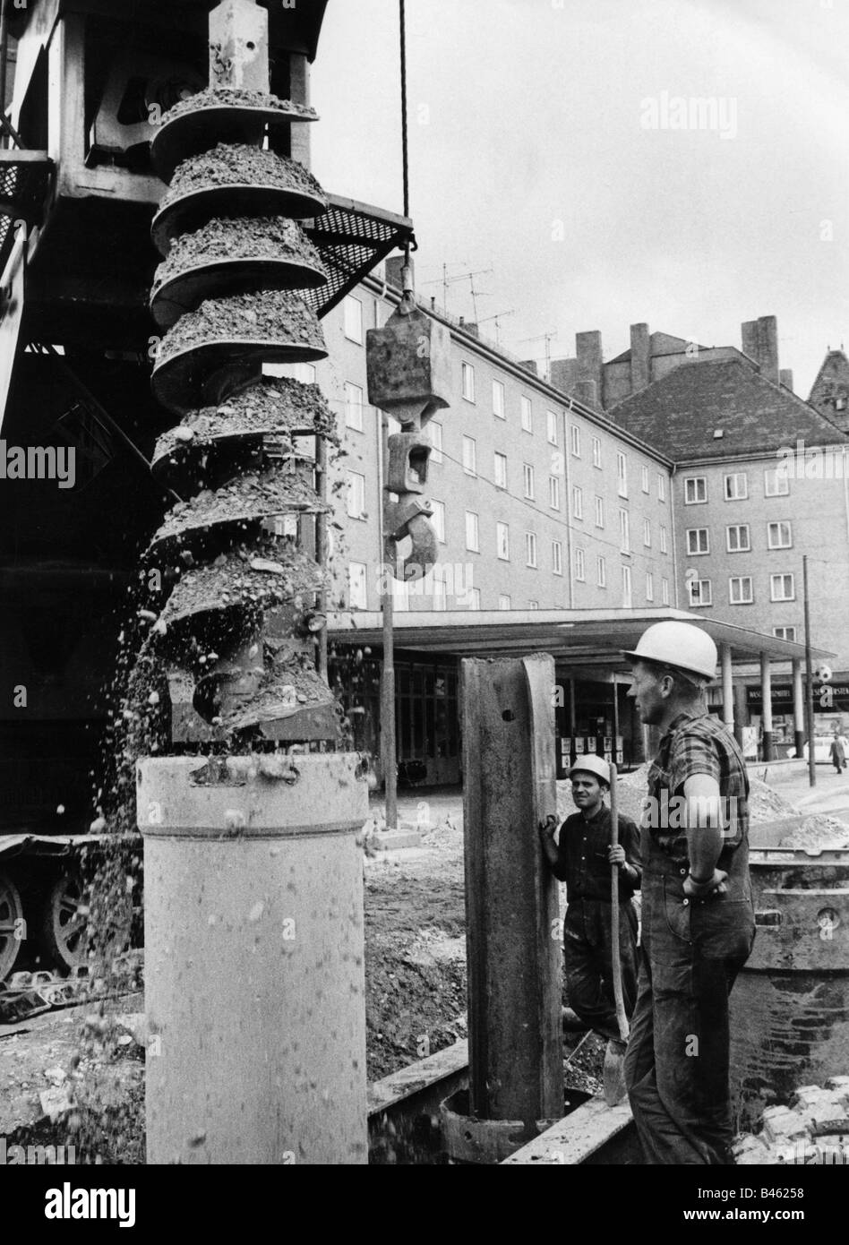Munich underground 1970s hi-res stock photography and images - Alamy