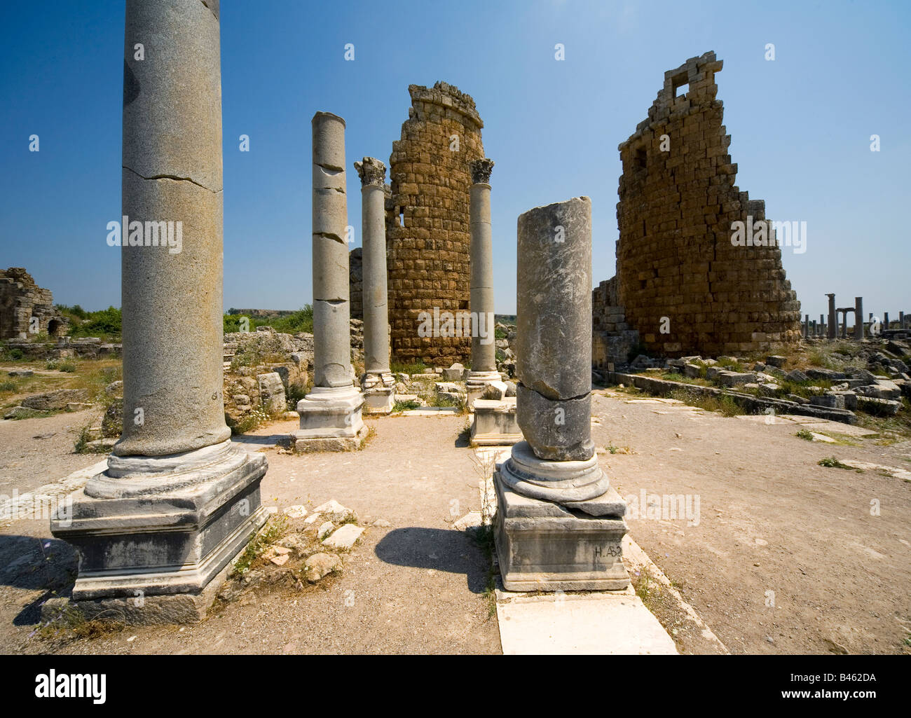 Ancient Perge ruins Turkey Stock Photo - Alamy