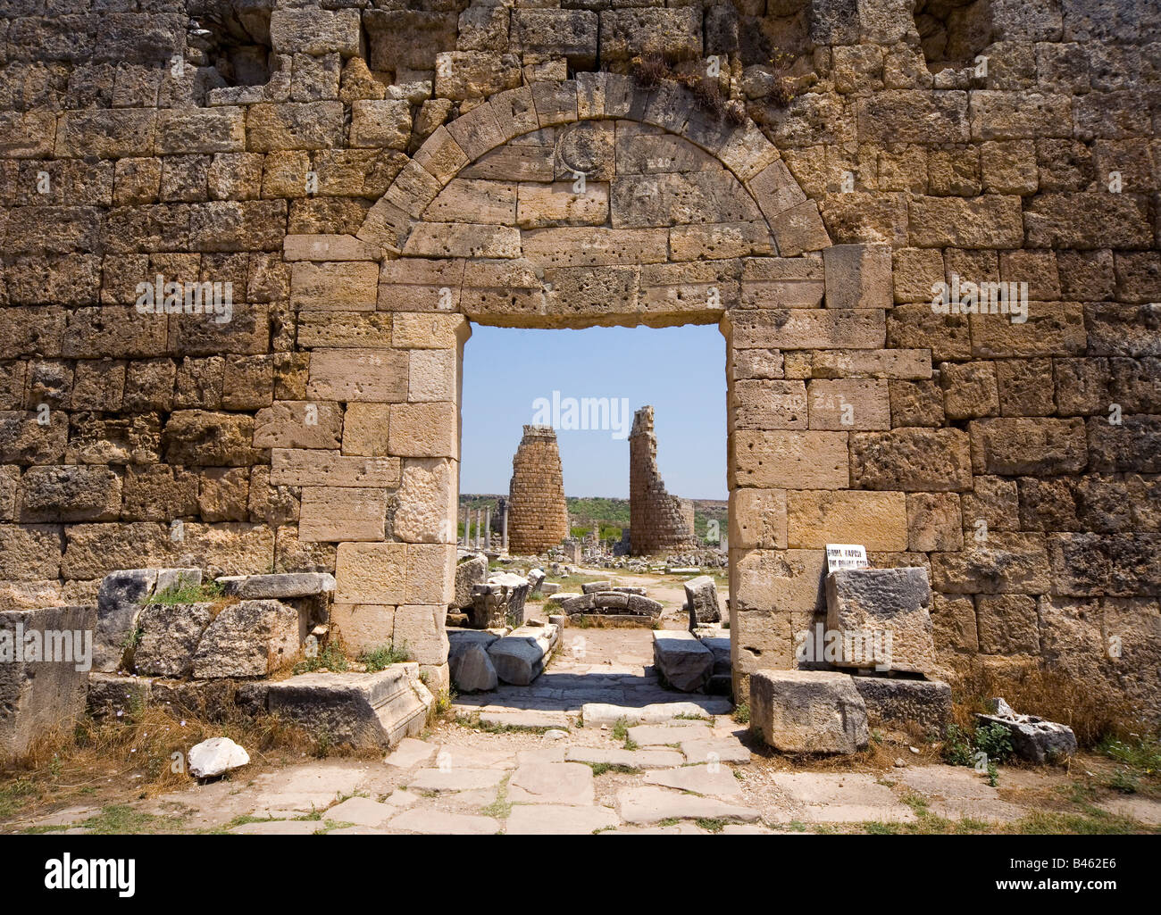 Ancient Perge ruins Turkey Stock Photo - Alamy