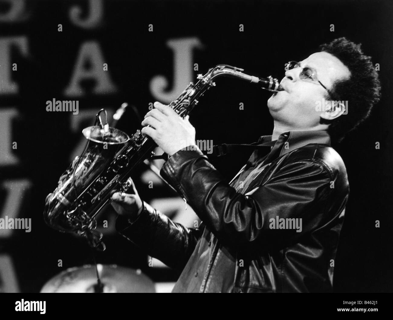 Foster, Alex, * 1953, American musician (saxophonist), half length ...