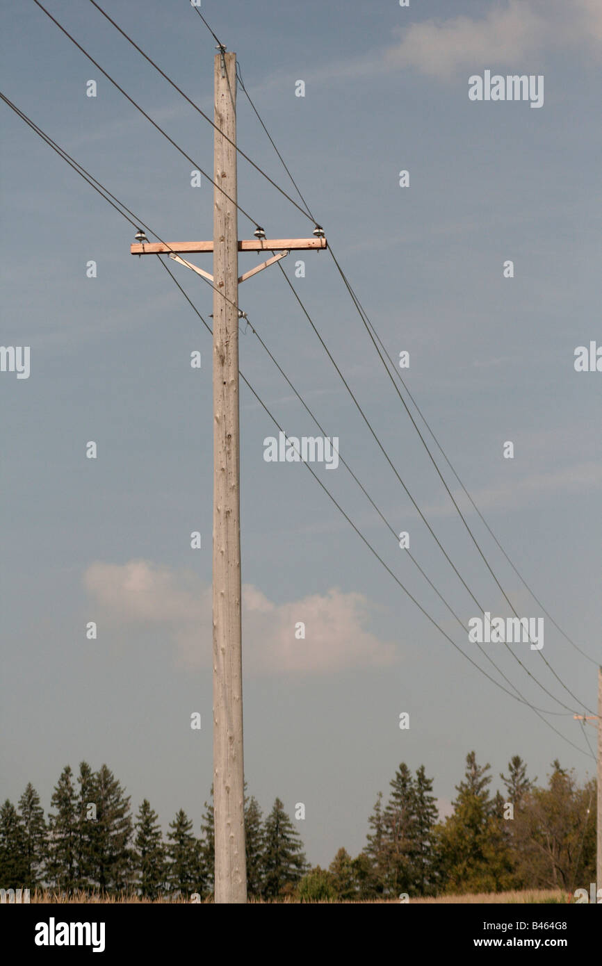 Wooden wood poles power lines hi-res stock photography and images - Alamy