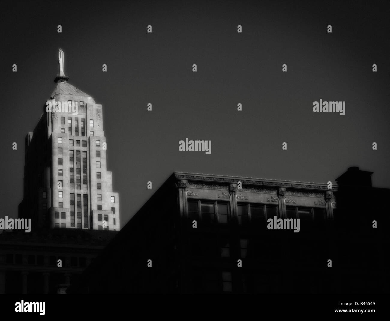 Chicago Board of Trade with the famous Ceres statue at the top. View ...