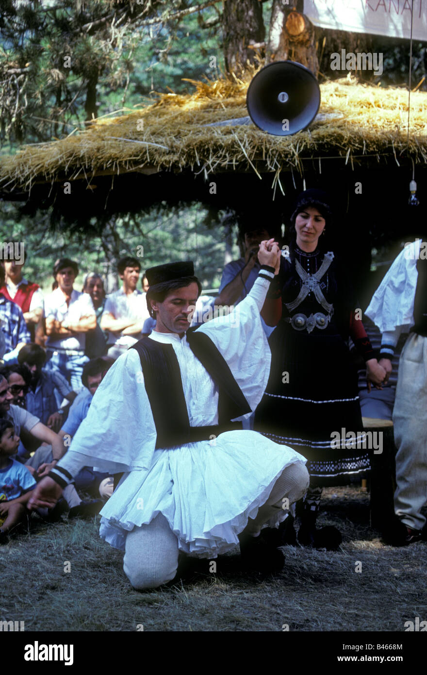 Greeks, Greek people, man and woman, dancer, dancers, dancing, near ...