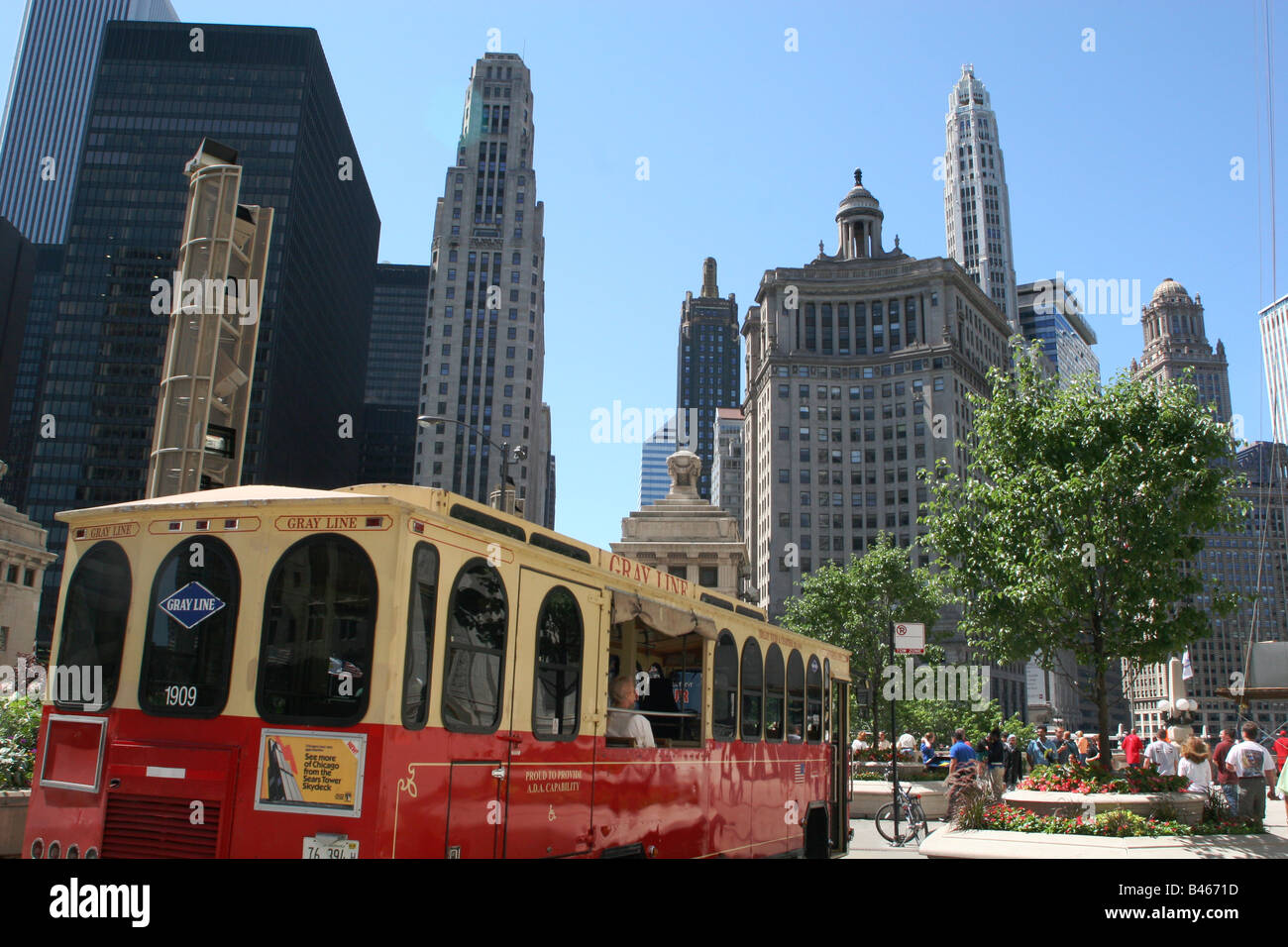 Chicago trolley hi-res stock photography and images - Alamy