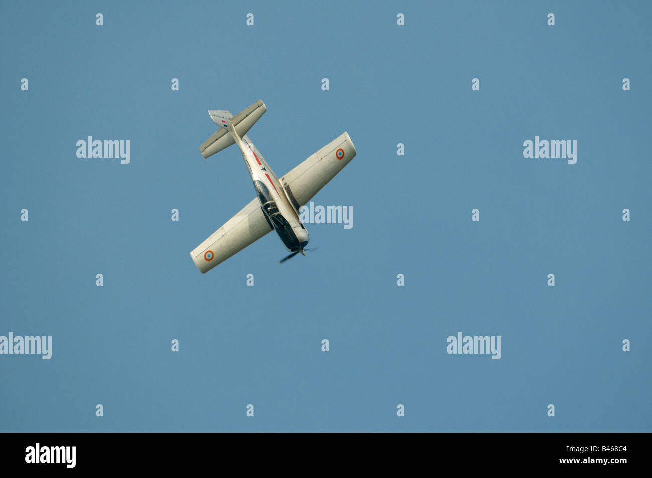 T 28 fennec flying hi-res stock photography and images - Alamy