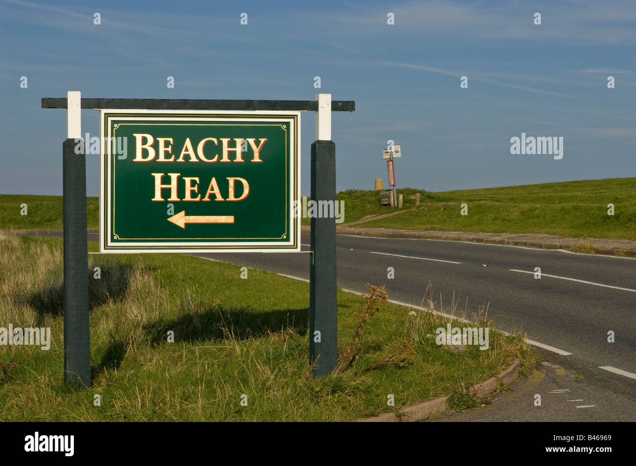 Beachy Head sign at the notorious suicide spot near Eastbourne in East ...