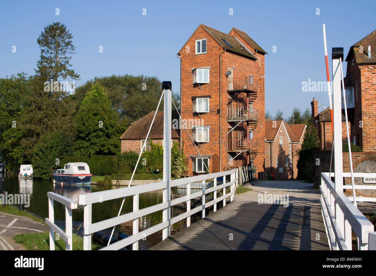 Newbury town centre berkshire england uk gb Stock Photo - Alamy