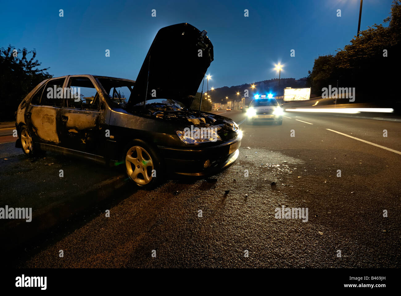 Destroyed police car hi-res stock photography and images - Alamy