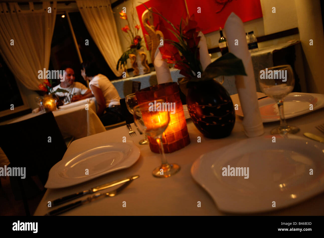 Dinging table hi-res stock photography and images - Alamy