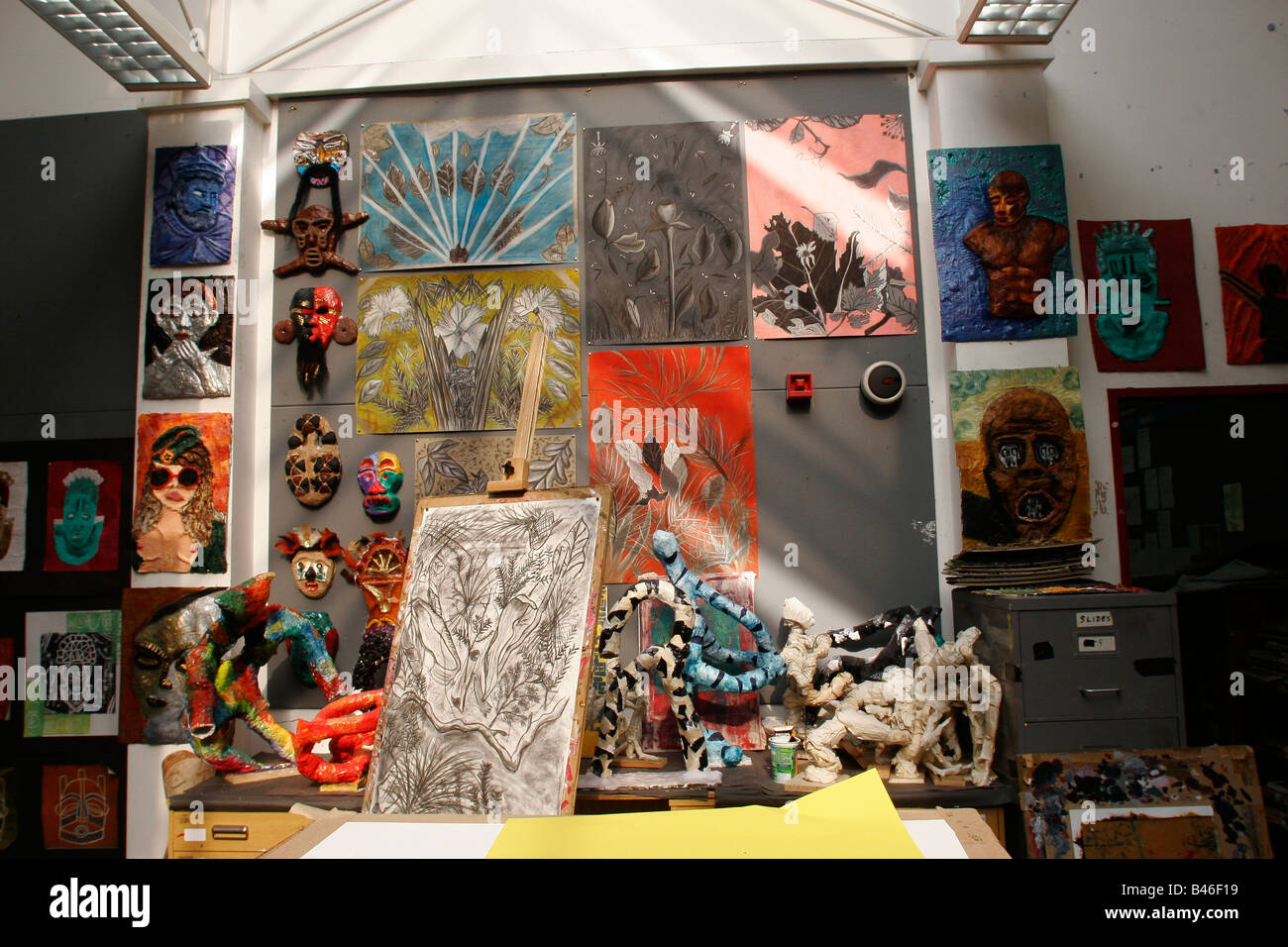 Sixth form art hi-res stock photography and images - Alamy