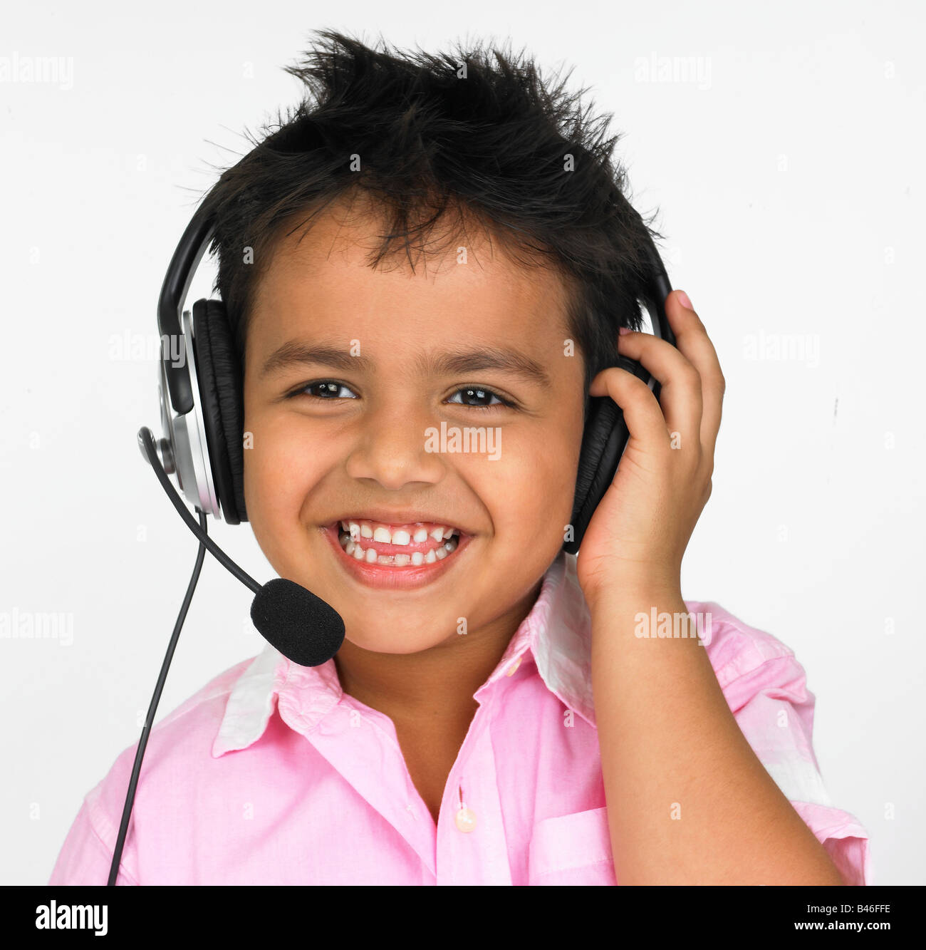 India boy black shirt hi-res stock photography and images - Alamy