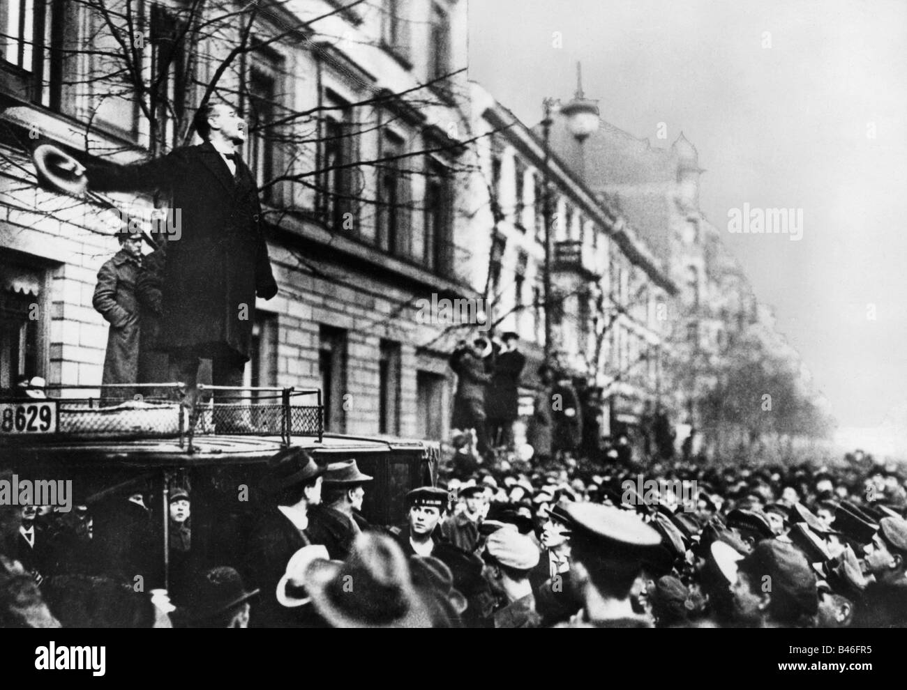 Liebknecht, Karl, 13.8.1871 - 15.1.1919, German politician, at a ...