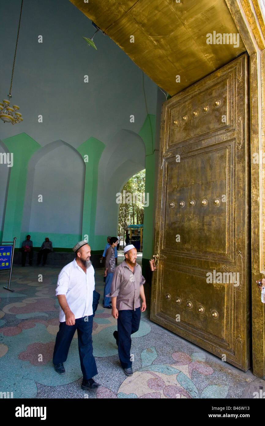 Id Kah Mosque in Kashgar in Xinjiang Province China Stock Photo - Alamy
