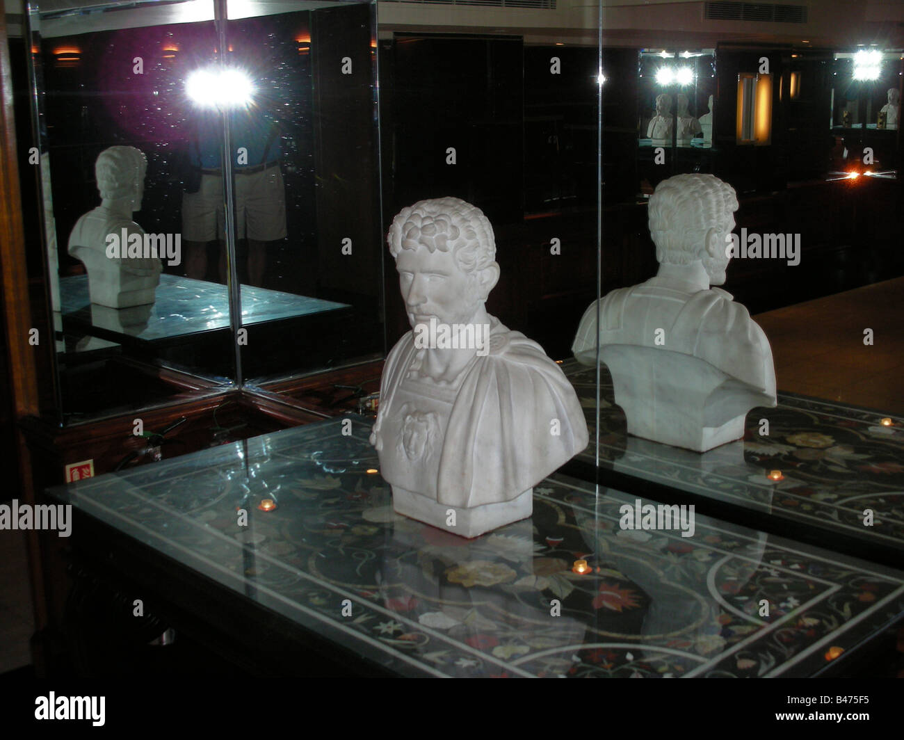 Case bust hi-res stock photography and images - Alamy