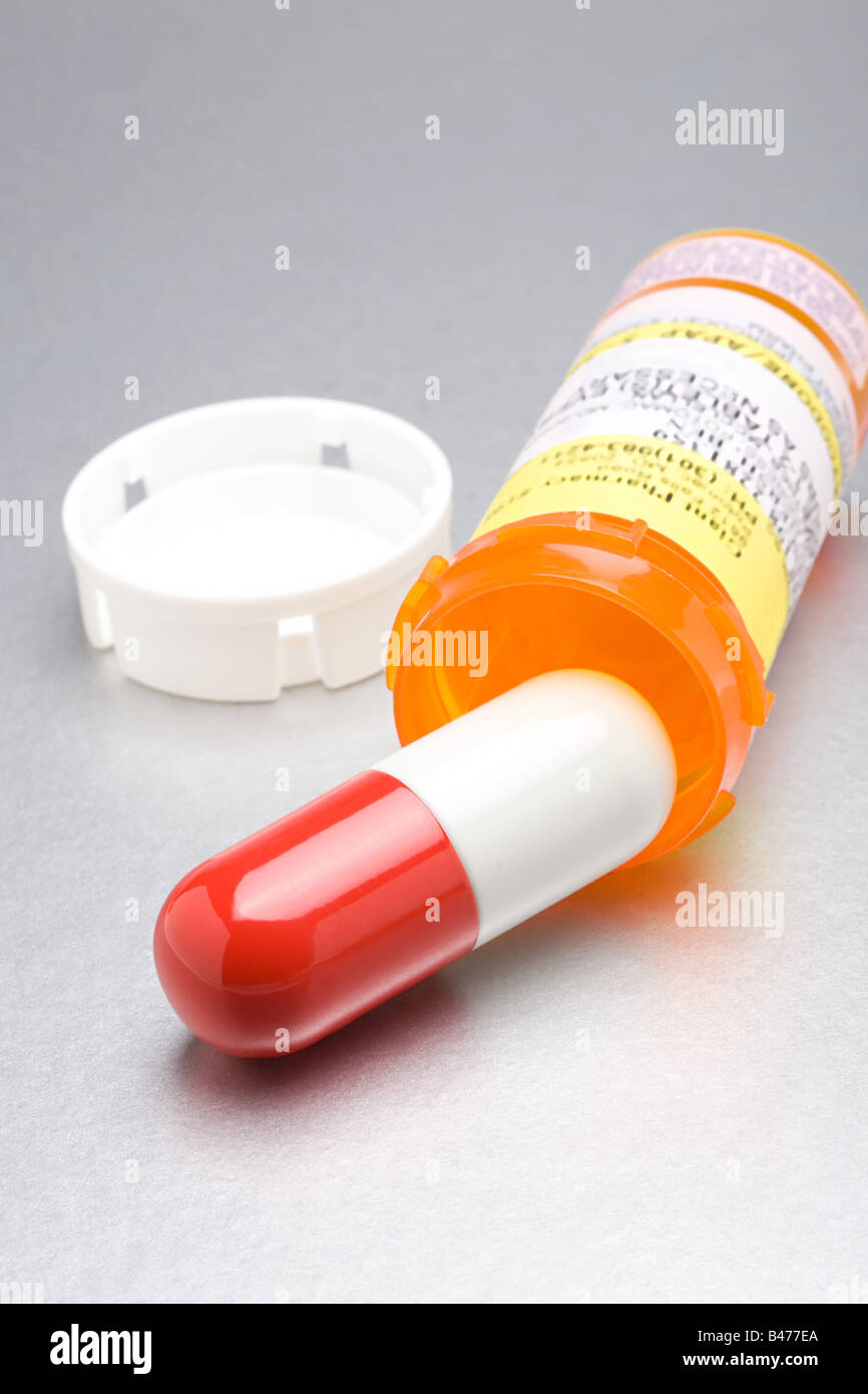 Tablet container hi-res stock photography and images - Alamy