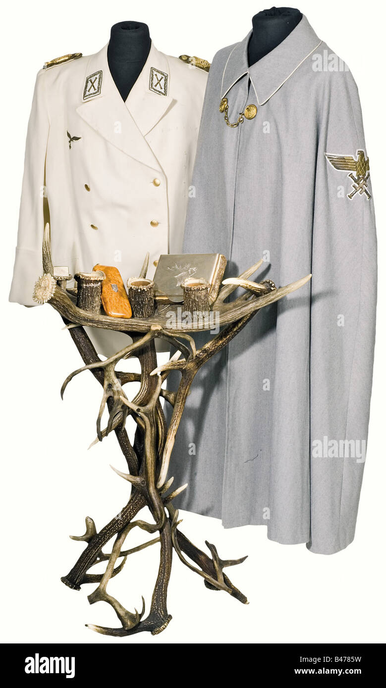 Hermann Göring - a Reichsmarschall's uniform cloak., Light grey cloth ...