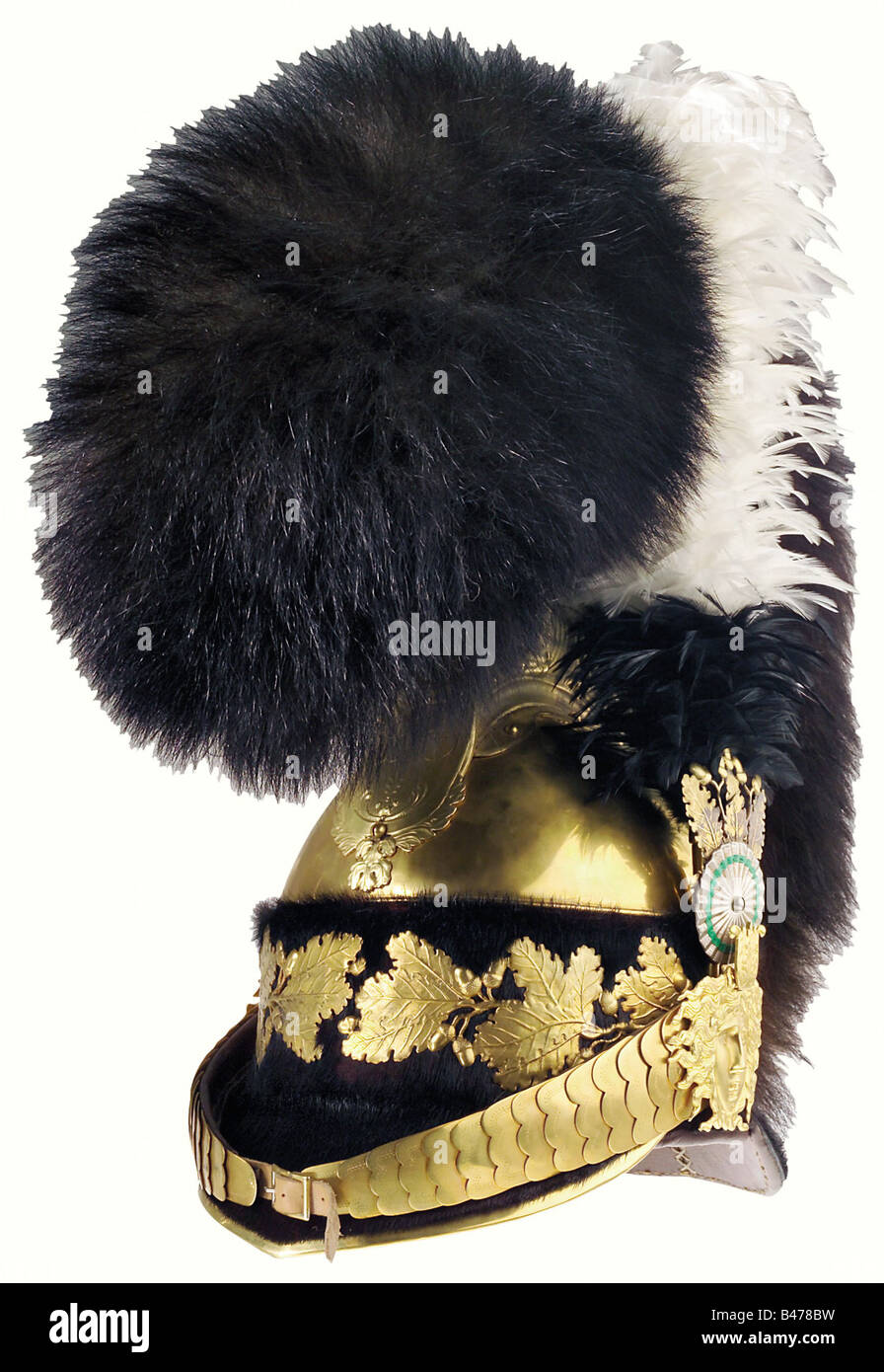 Crouching in leaves Cut Out Stock Images & Pictures - Alamy