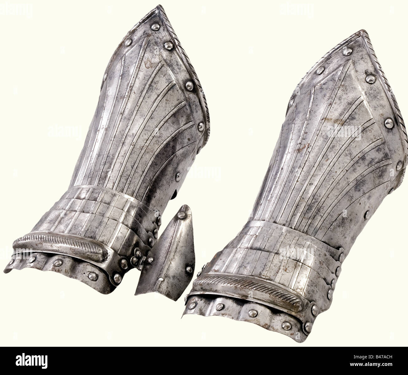 A German pair of fluted gauntlets, circa 1520/30. Gauntlets with four ...