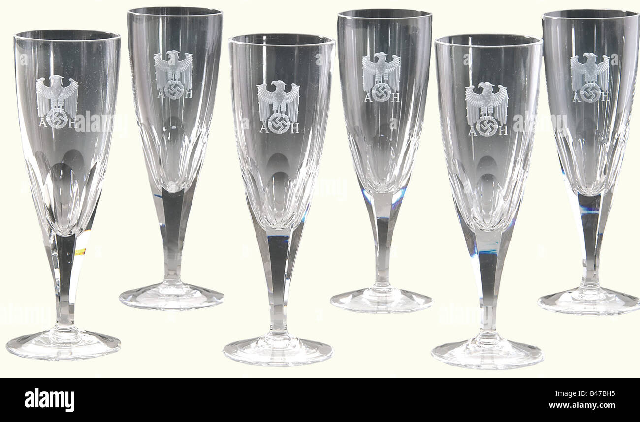 Cut crystal liqueur glass High Resolution Stock Photography and Images ...