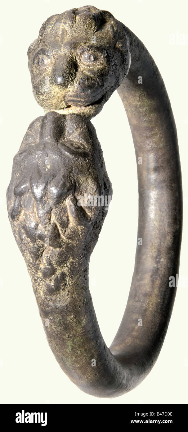 Torques hi-res stock photography and images - Alamy