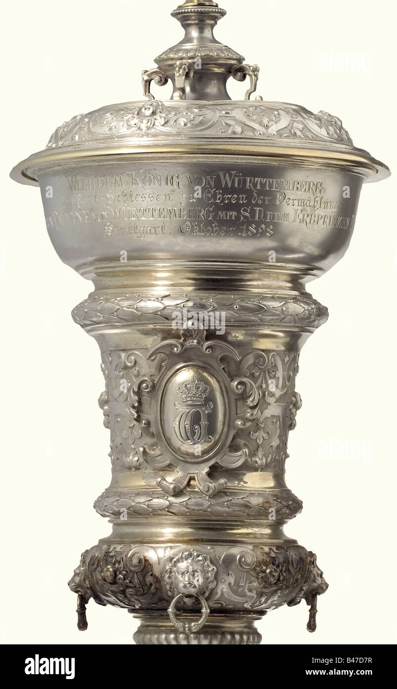 Royal cipher hi-res stock photography and images - Alamy