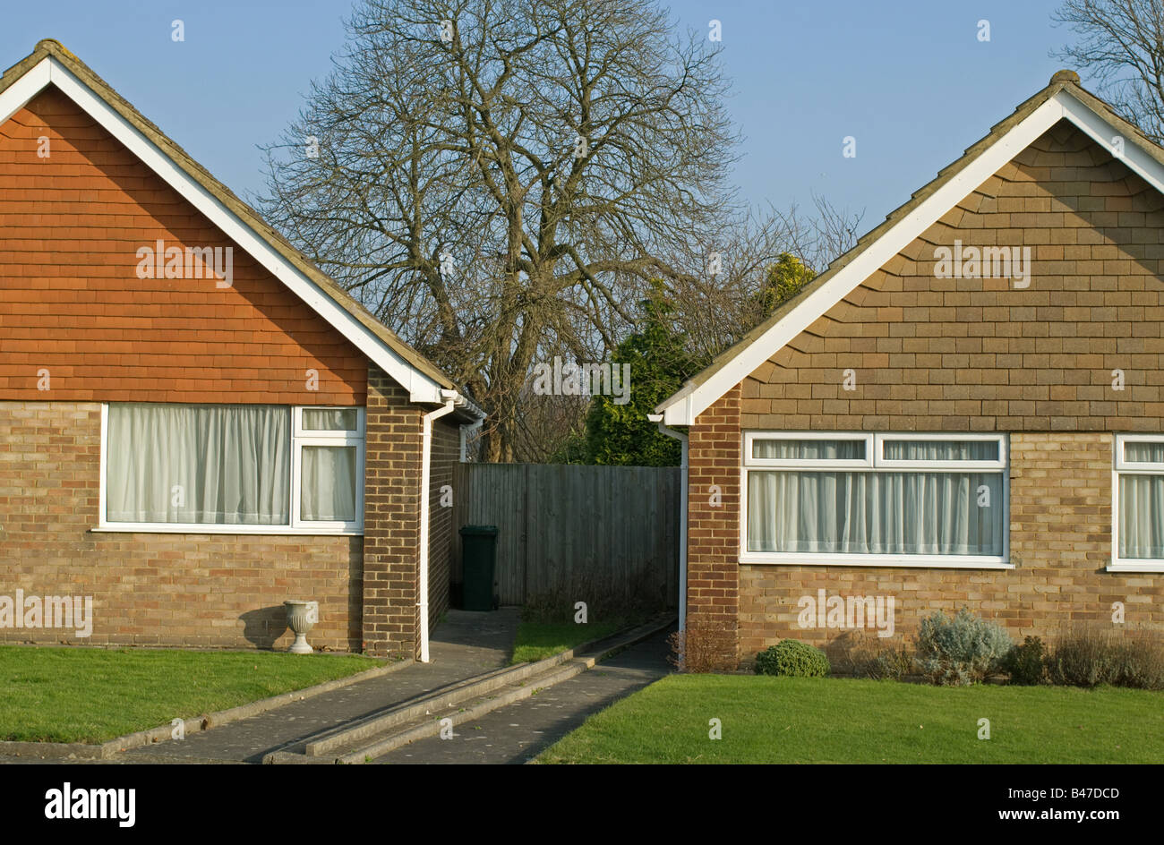 Next door neighbour hi-res stock photography and images - Alamy