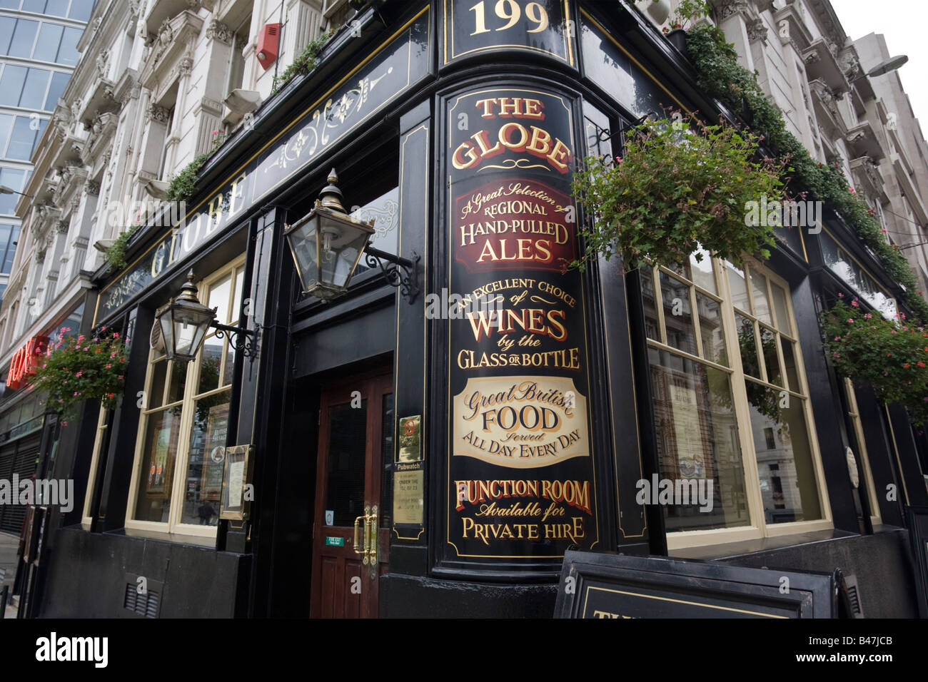 Globe house london hi-res stock photography and images - Alamy