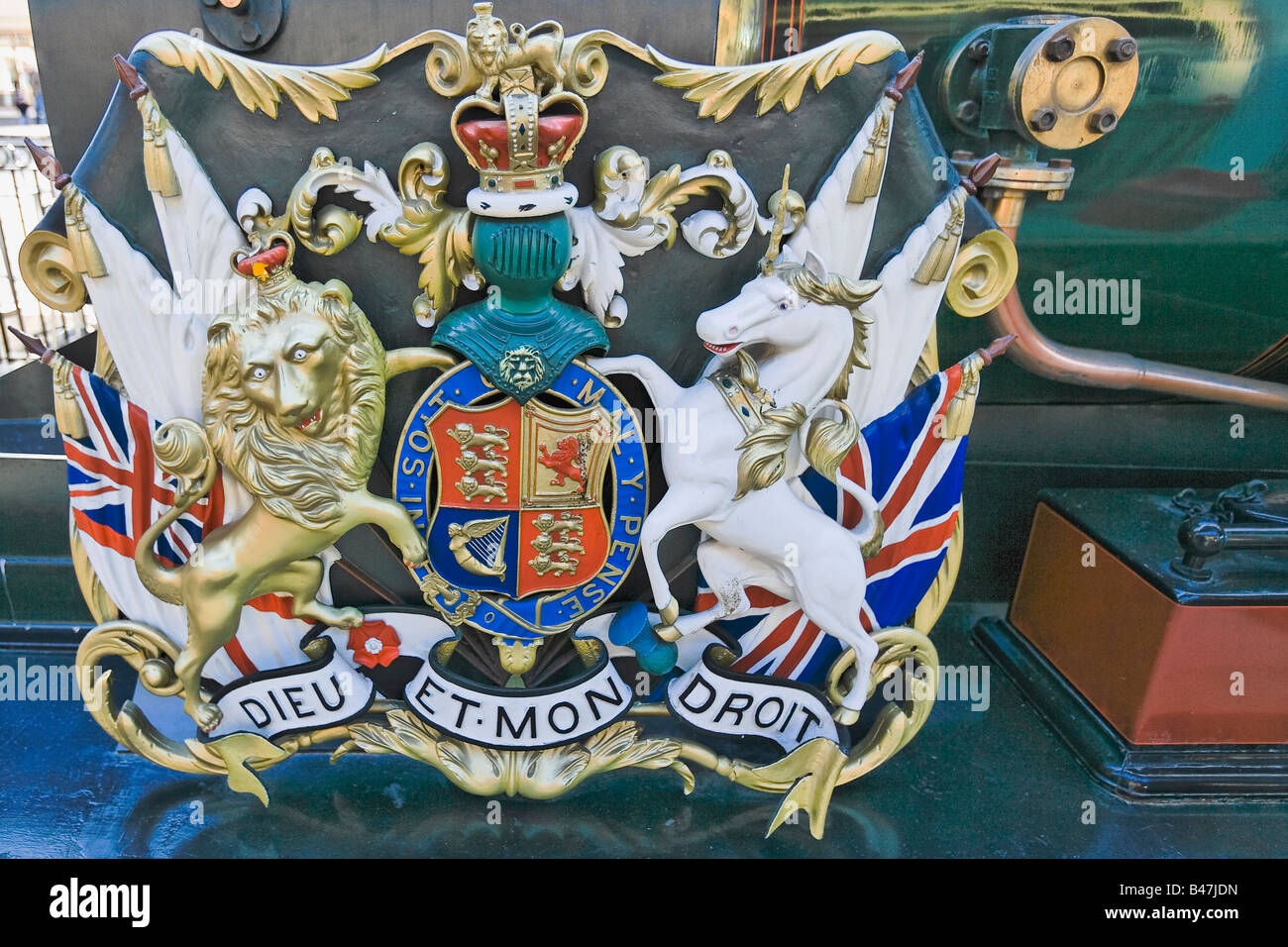 Queen victoria royal coat of arms hi-res stock photography and images ...