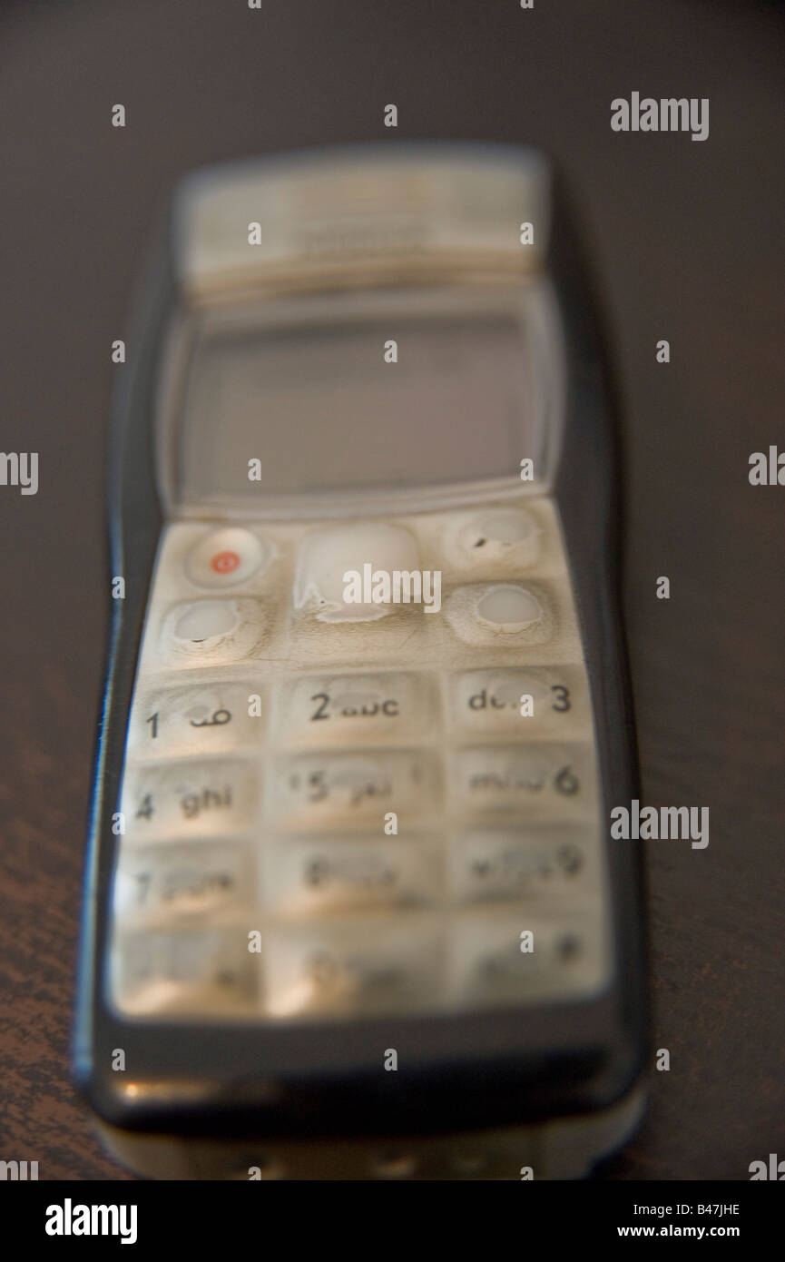 A close-up view of an old mobile phone Stock Photo - Alamy