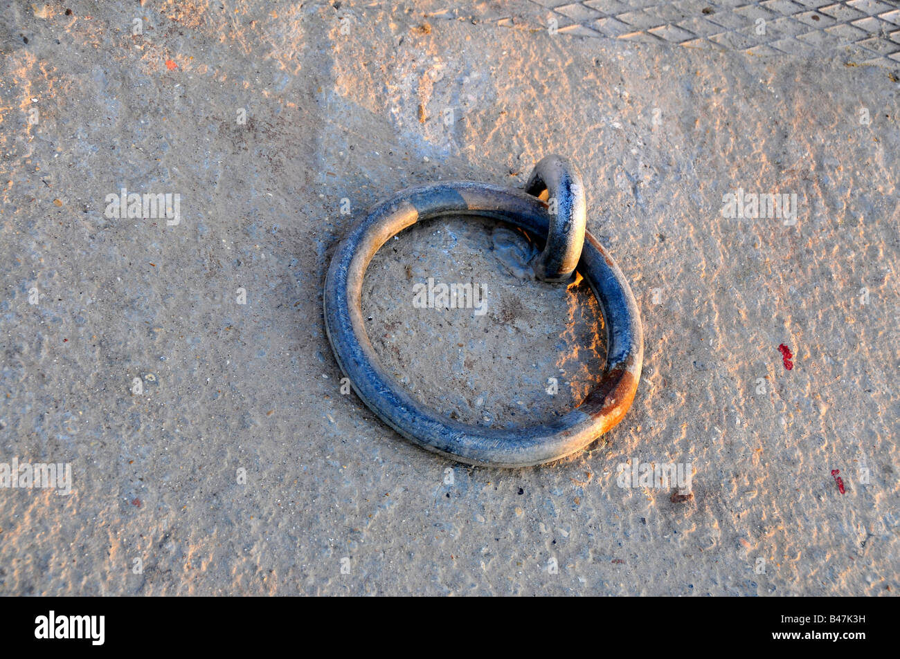Docking at sea hi-res stock photography and images - Alamy
