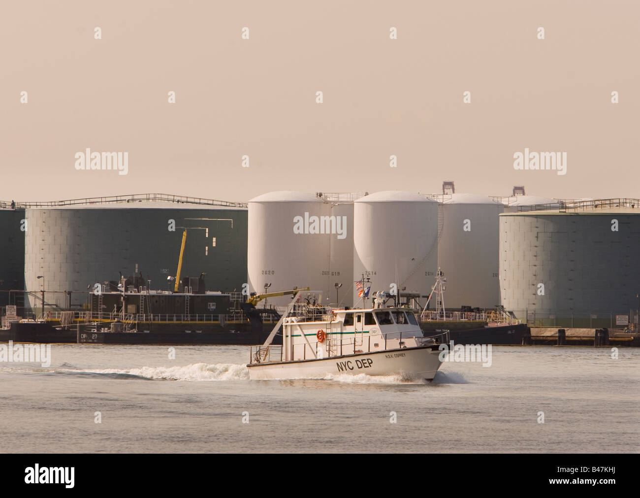 NYC DEP patrol boat in New York harbor Stock Photo - Alamy