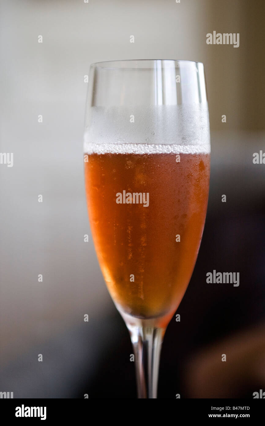 Kir royale champagne cocktail hi-res stock photography and images - Alamy
