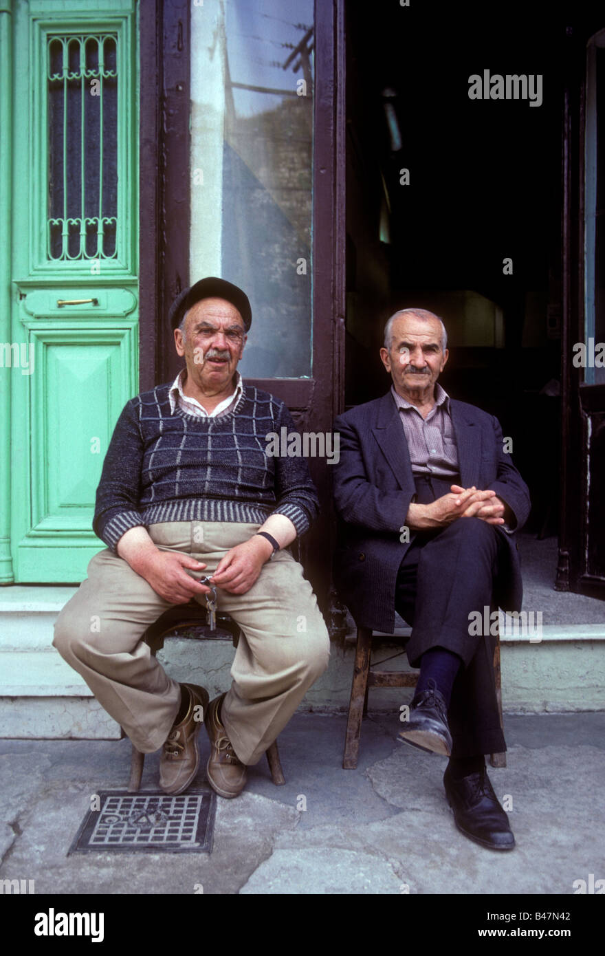 Men males people hi-res stock photography and images - Alamy