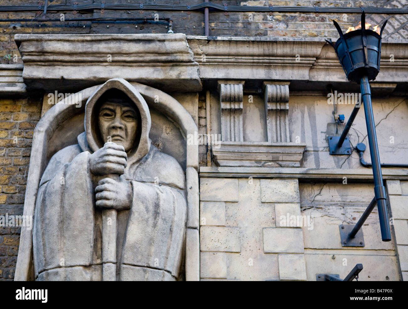 London Dungeon Exterior High Resolution Stock Photography and Images ...
