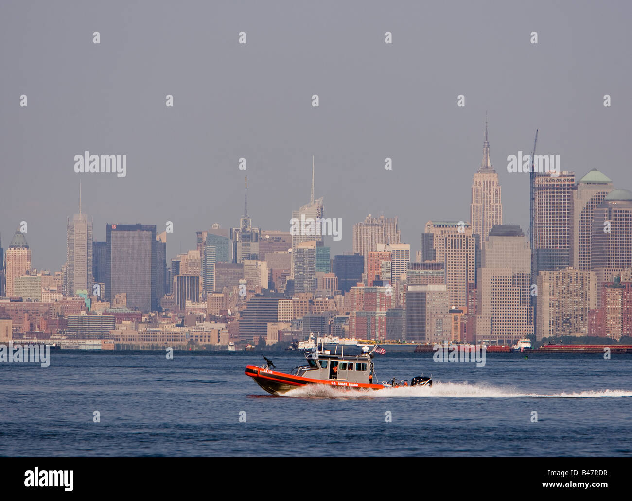 Us coast guard patrol boat hi-res stock photography and images - Alamy