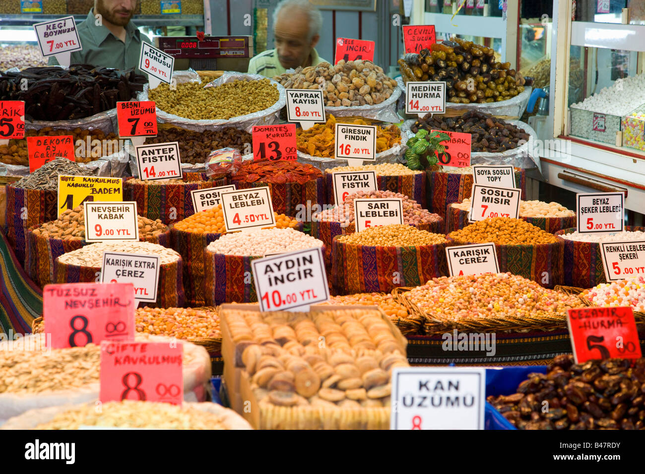 Turkey Istanbul Spice market in the Egyptian Bazaar Stock Photo - Alamy