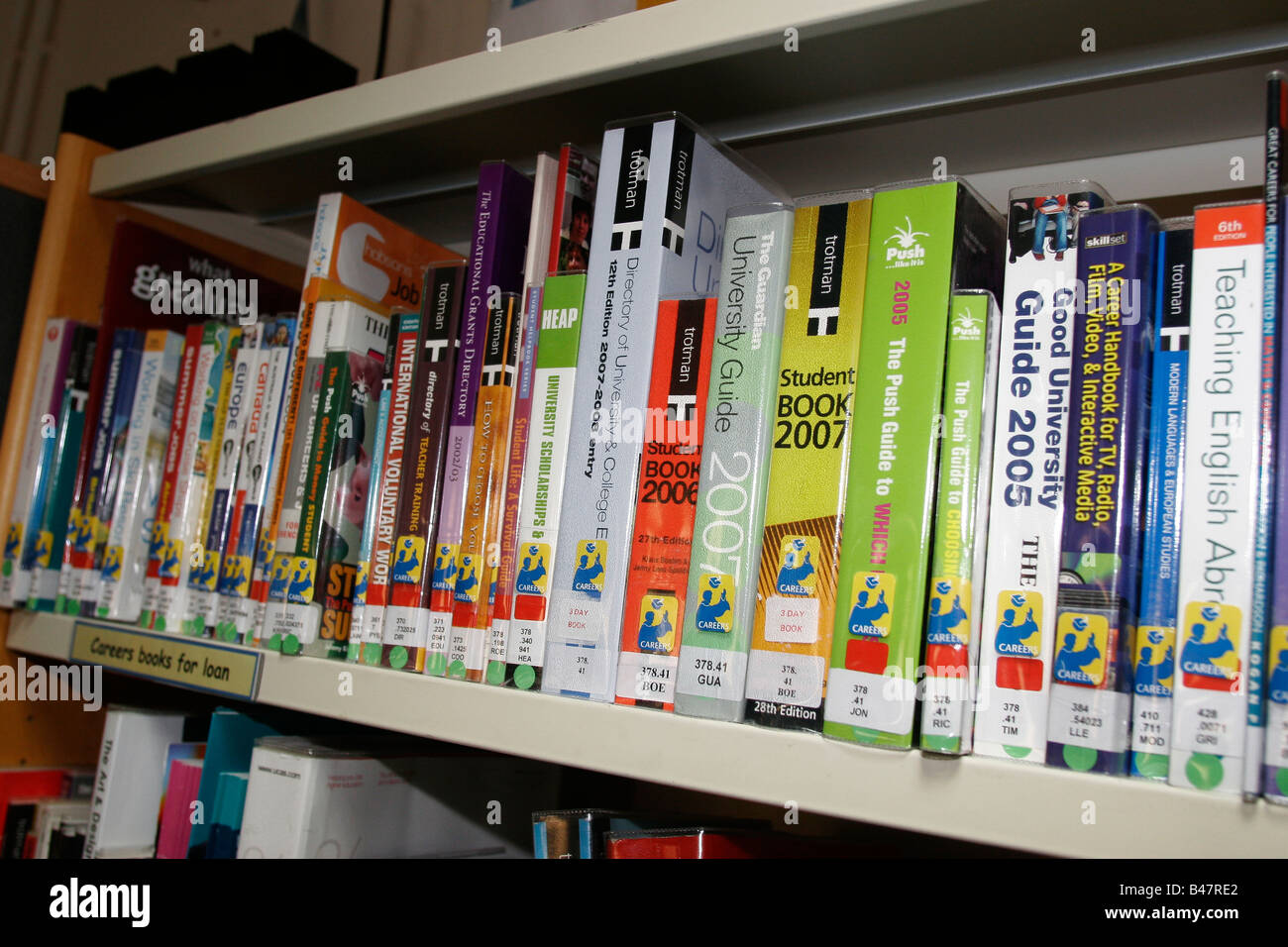 Sixth form university hi-res stock photography and images - Alamy