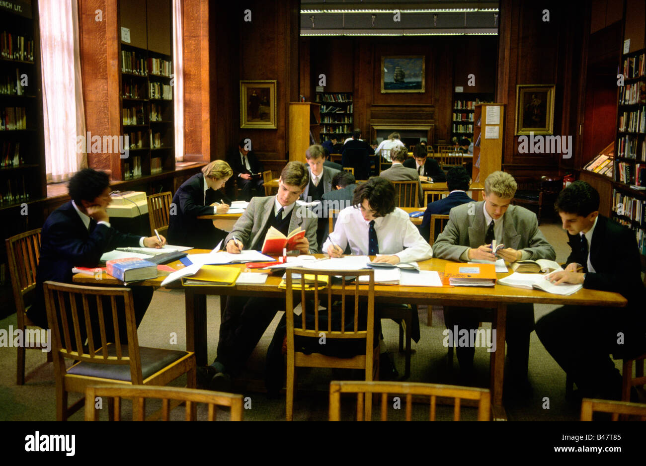 Grammer school uk hi-res stock photography and images - Alamy