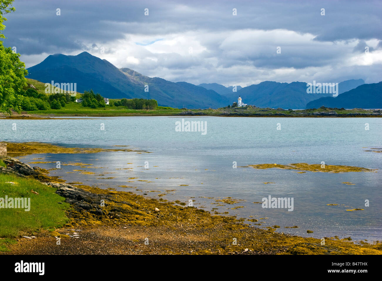 Isleornsay and Ben Sgritheal in the background, Isle of Skye Scotland ...