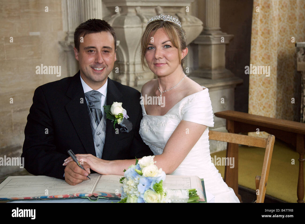 Civil wedding ceremony hi-res stock photography and images - Alamy