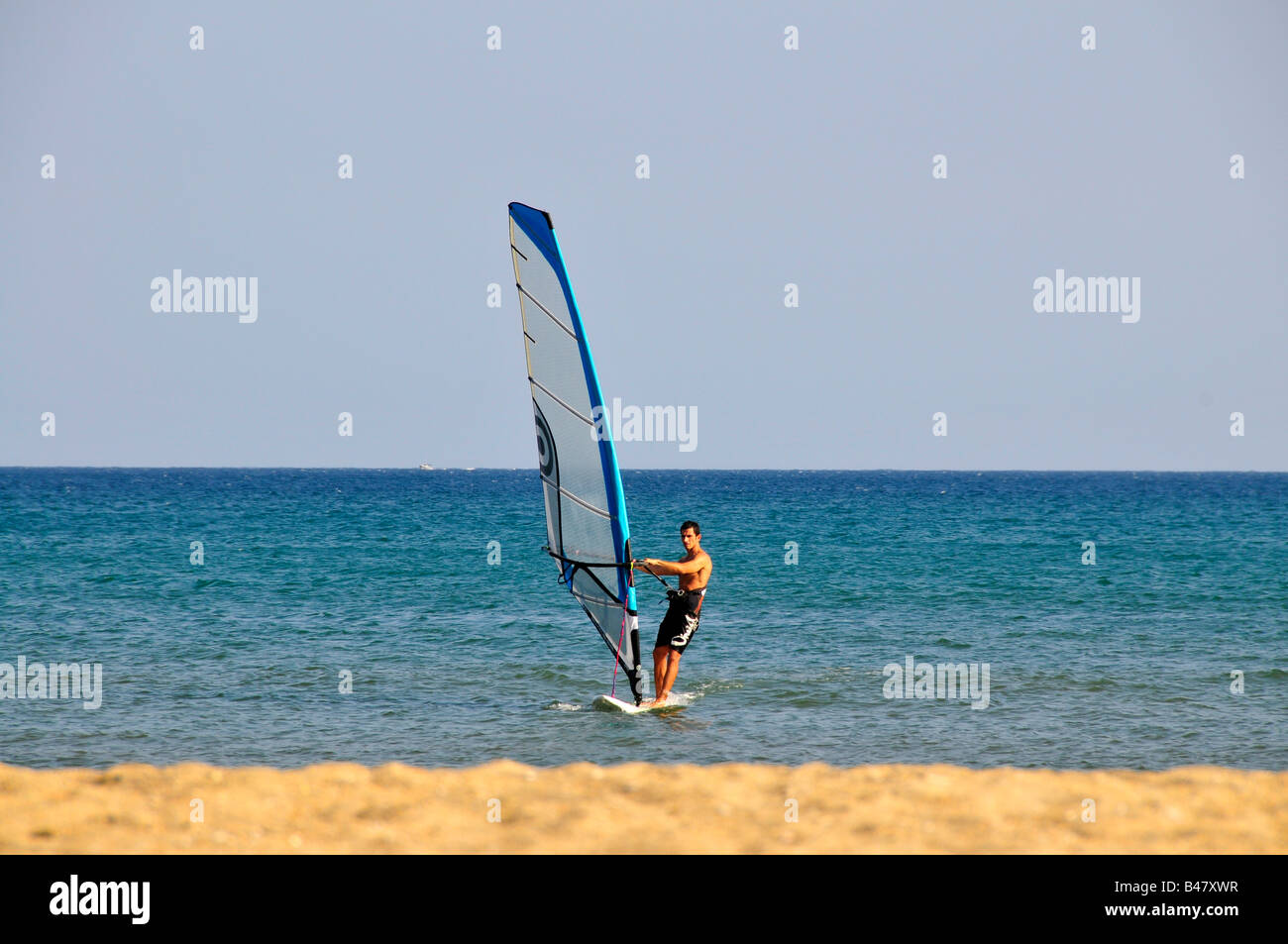 Surfing in italy hi-res stock photography and images - Alamy