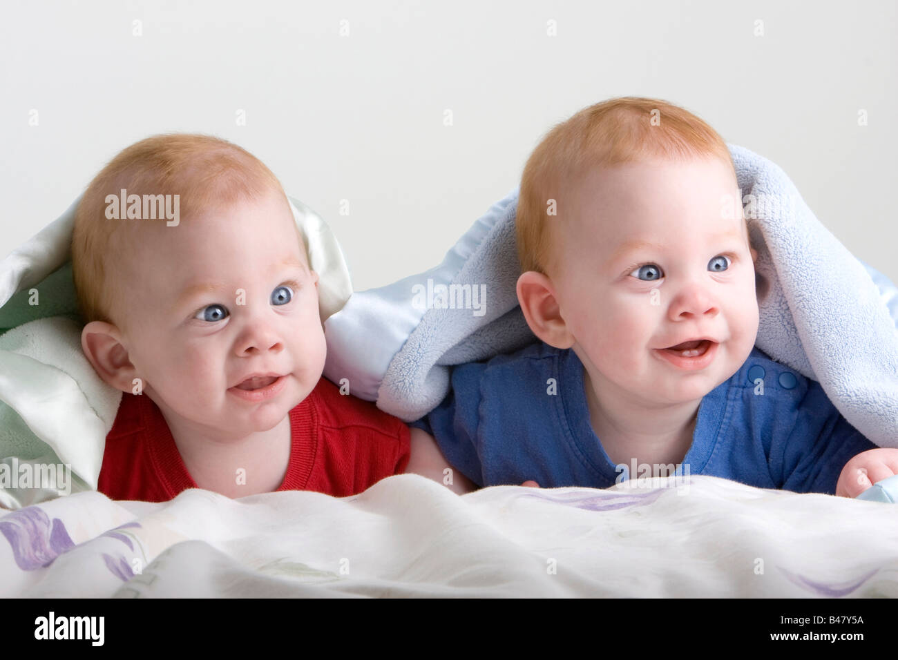 Redhead twins hi-res stock photography and images - Alamy