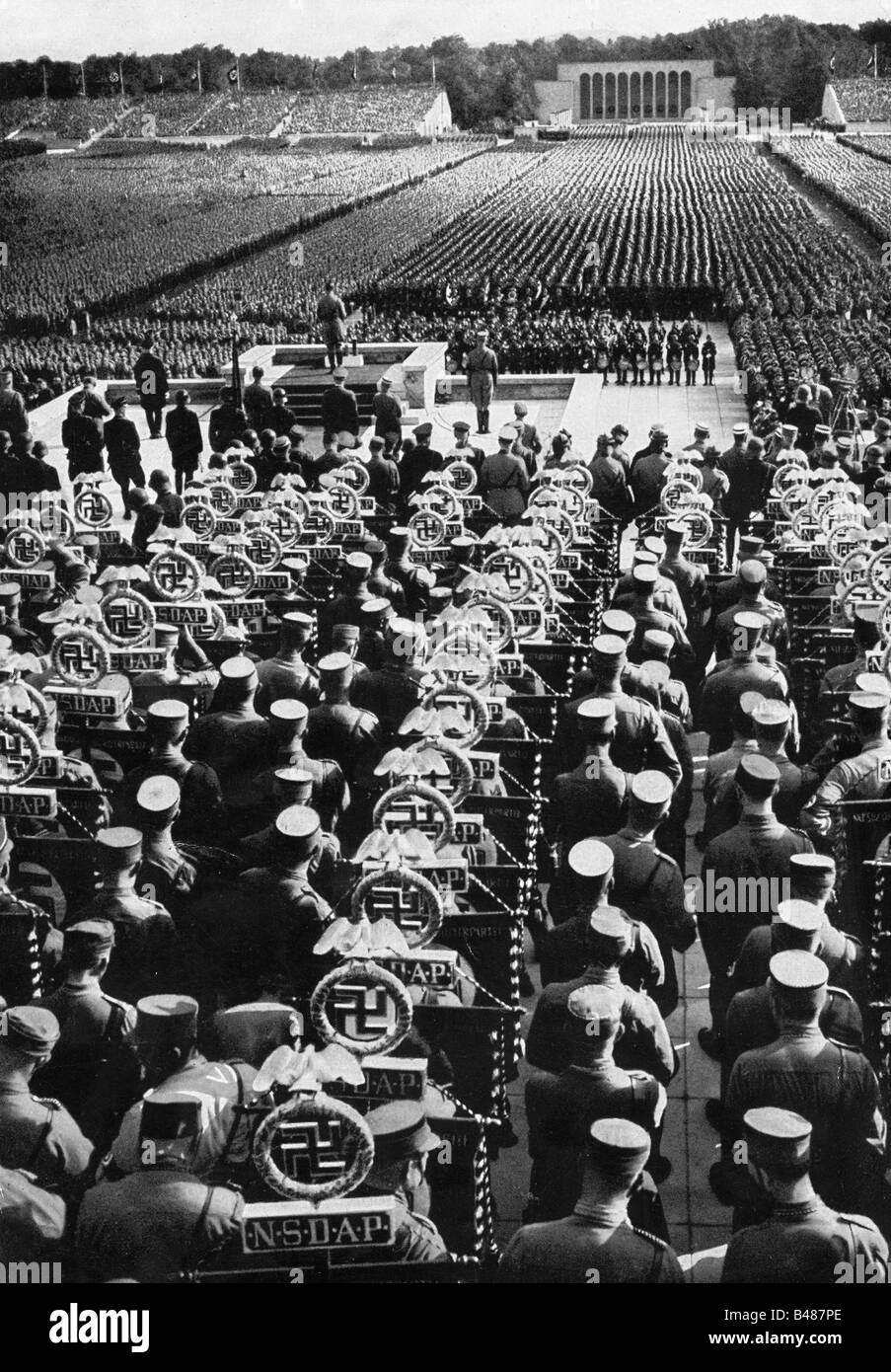 1930s nazi party nuremberg rally hi-res stock photography and images ...