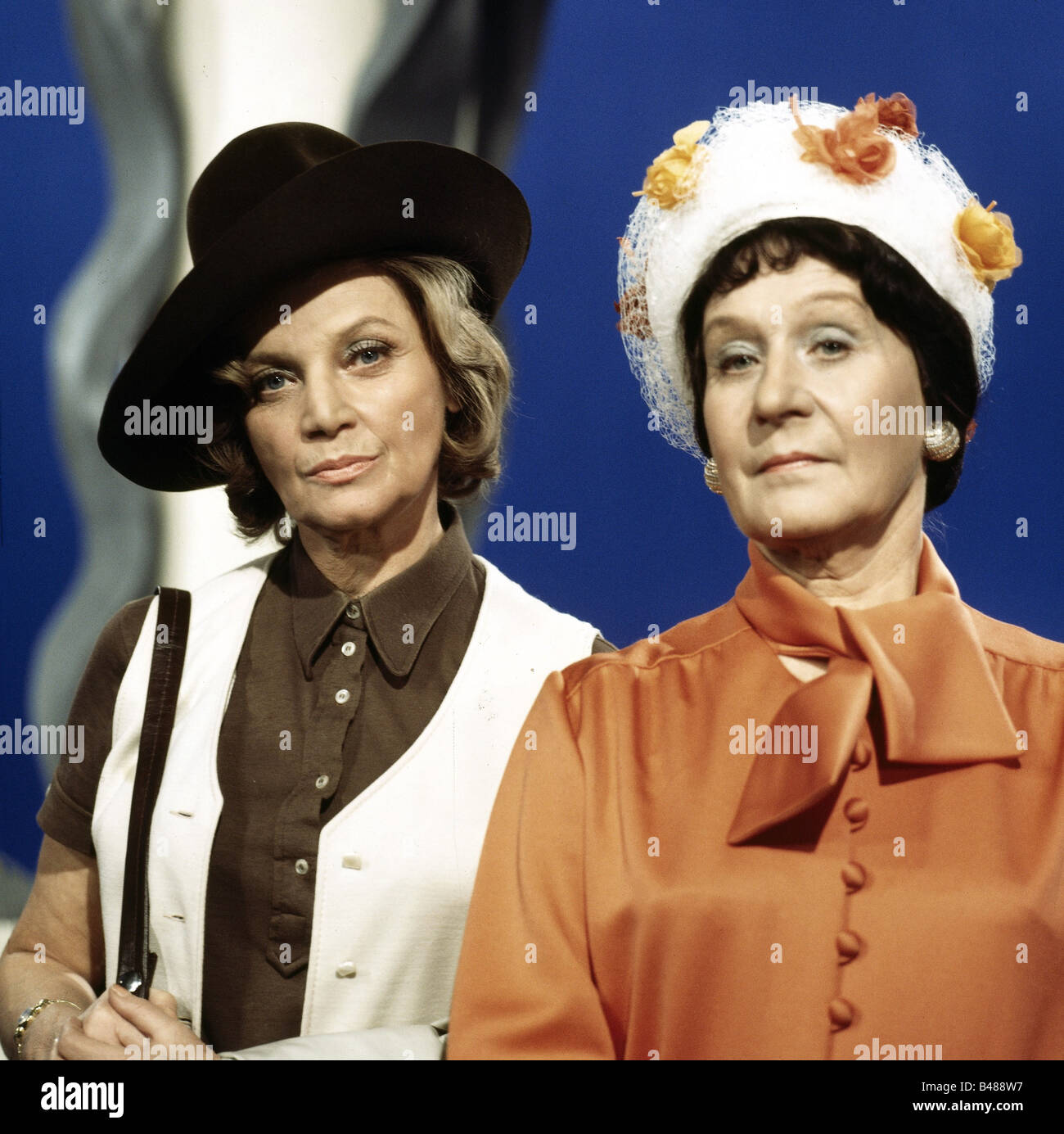 Wendl, Annemarie, 26.12.1914 - 3.9.2006, German actor, half length ...