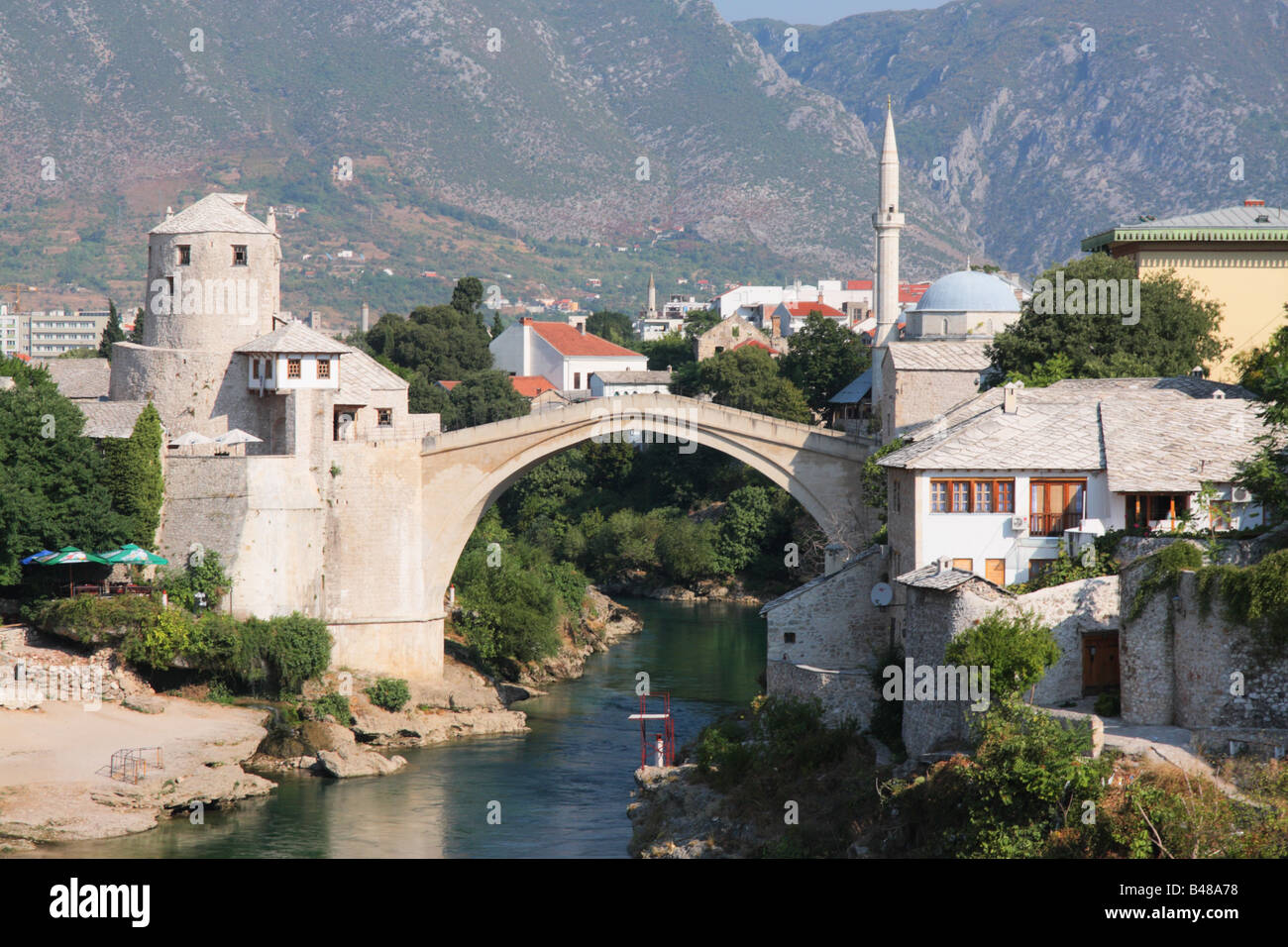 Mostar bridge war hi-res stock photography and images - Alamy