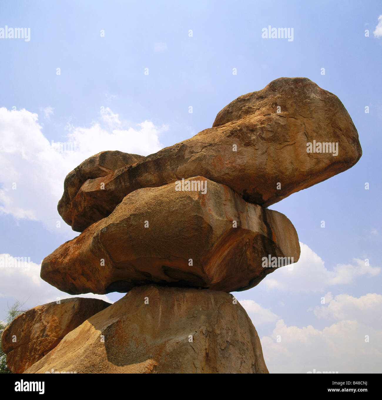geography / travel, Zimbabwe, lanscapes, Epworth, "balancing rock ...