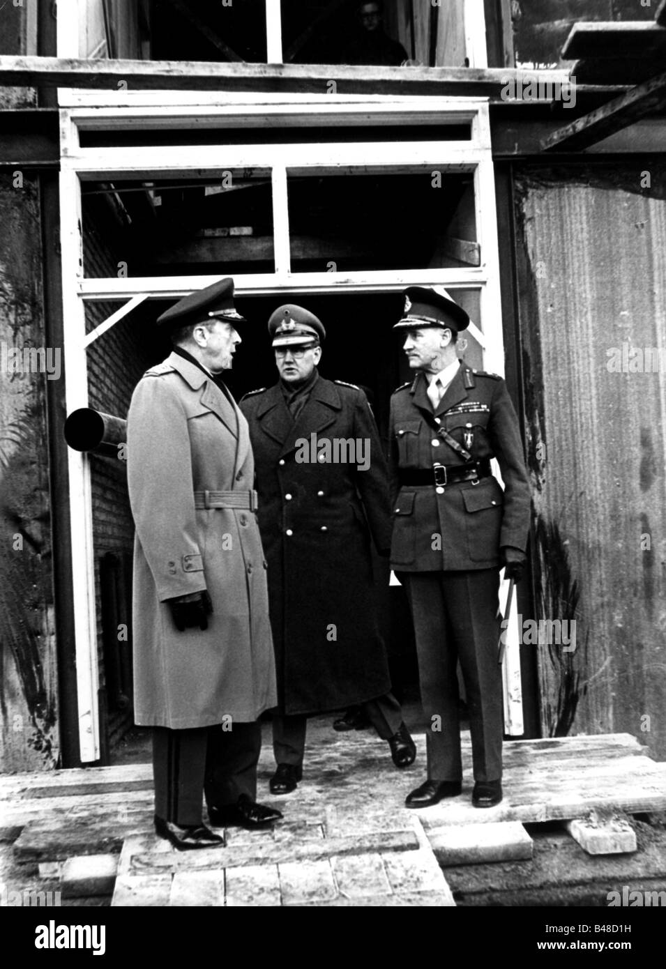 Commander allied forces hi-res stock photography and images - Alamy