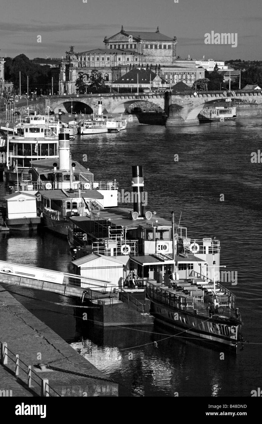 Steamship steamships Black and White Stock Photos & Images - Alamy